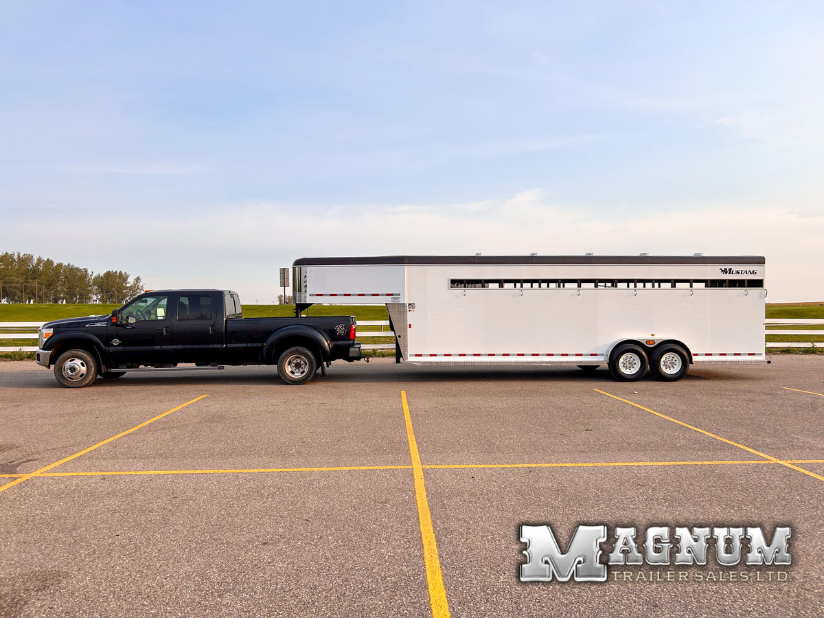 Mustang 7'6" x 25' x 7' 6-7 Horse Trailer Stock Combo Gooseneck Alumin ...